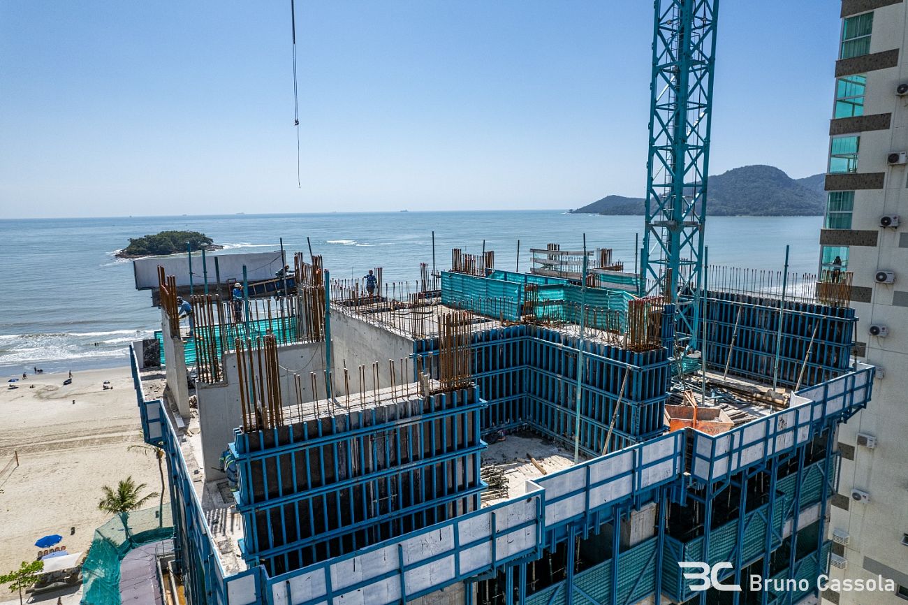 TITANIUM TOWER: DUPLEX 8 suítes - Balneário Camboriú SC